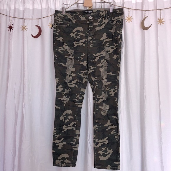 Almost Famous | Pants & Jumpsuits | Almost Famous Midrise Distressed ...